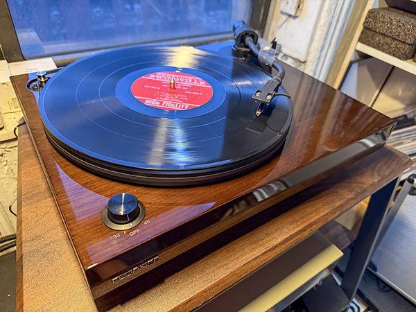 Fluance RT82 Turntable | Analog Planet