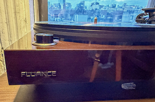 Fluance RT82 Turntable | Analog Planet