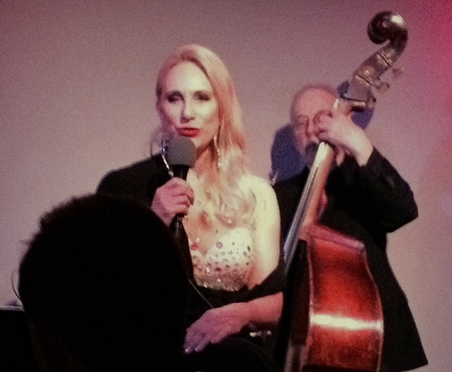 Lyn Stanley's Impressive New York Debut at The Metropolitan Club ...